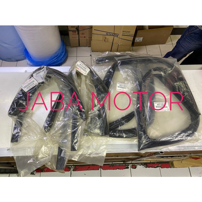 Jual Karet Kaca-Run Channel Soluna Set Original Kode Br03 | Shopee ...