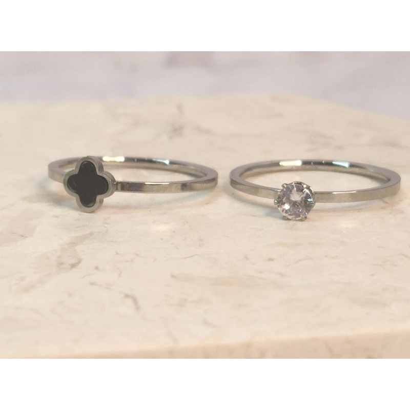 Jual Cincin clover titanium (1 set) | Shopee Indonesia