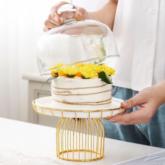 Jual Promo Gold Cake Stand / Tempat Kue Gold Dengan Tutup Kaca / Cake ...