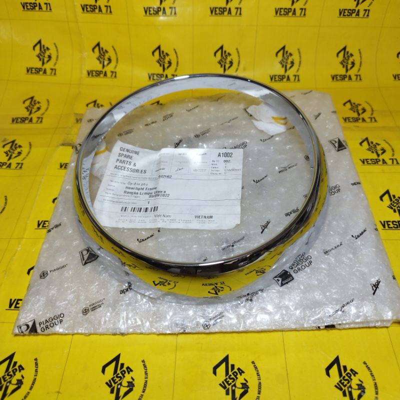 Jual List Frame Headlamp / List Lampu Depan Vespa Matic Primavera ...