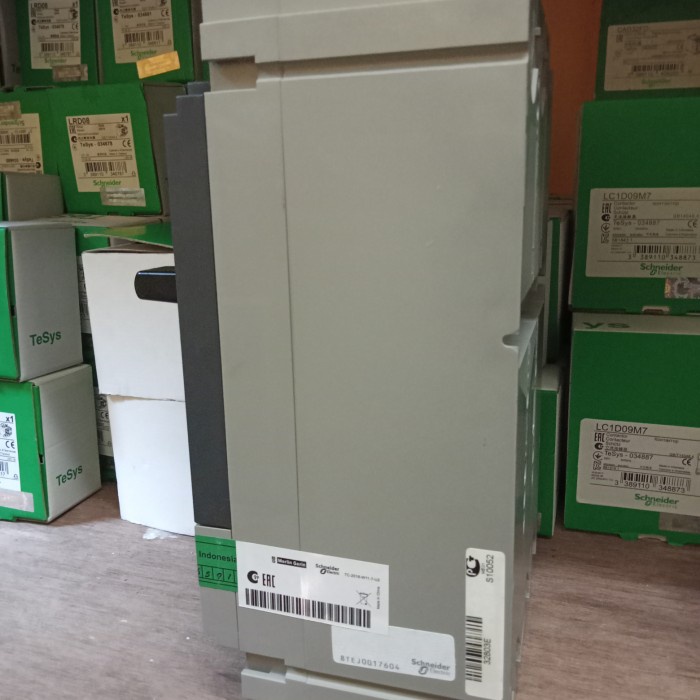 Jual Mccb Breaker Merlin Gerin Ns 400N Ns400 N 400A 400 Amper 3P 3Phase ...