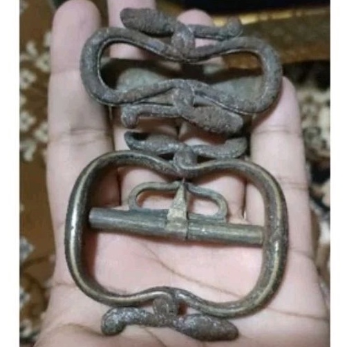 Jual TIMANG KEPALA SABUK EPEK ULAN ULAN KUNO SEPUH JAMINAN BAHAN BESI ...