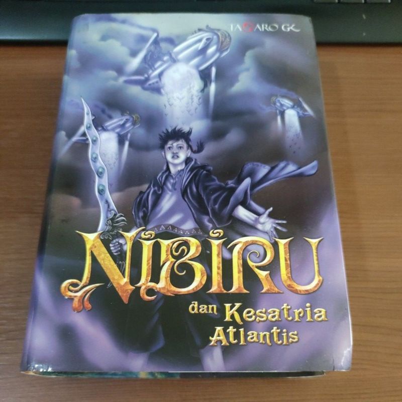 Jual BEKAS ORIGINAL - Buku Novel Nibiru dan Kesatria Atlantis - Tasaro ...