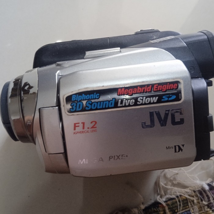 Jual [HCY] kamera video handycam JVC gr df570 bekas jadul | Shopee Indonesia