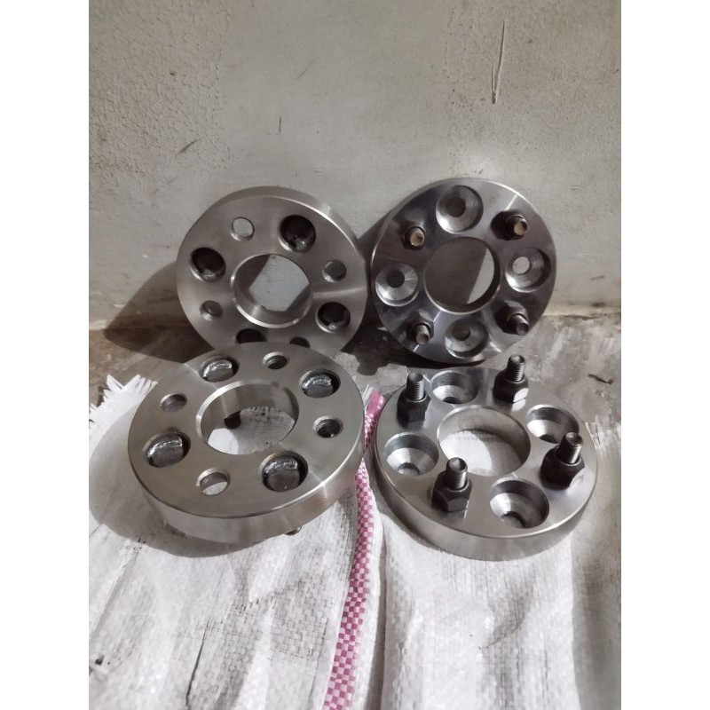 Jual adaptor velg mobil pcd lubang baut 4 untuk pcd 4x100 bahan besi ...