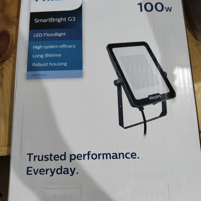 Jual Philips Lampu Sorot Bvp 151 100 Watt Led Flood Light Bvp174 Putih 6500 Terlariss ...