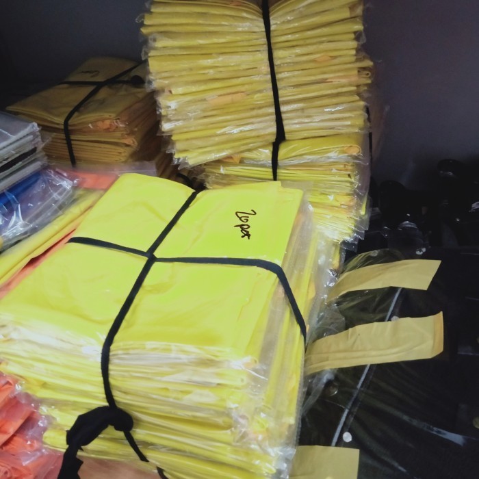 Jual Apron Tali Karet Kuning Pvc Sponlak 2 Sisi Anti Cairan Pestisida ...
