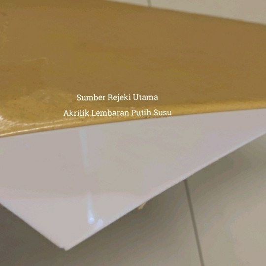 Jual AKRILIK LEMBARAN PUTIH SUSU SHEET ,TEBAL 2MM 30CM X 60CM. | Shopee Indonesia