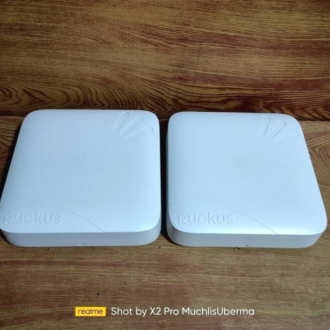Jual Ruckus R700 WiFi Router / Access Point 3x3 MIMO -UBM | Shopee ...