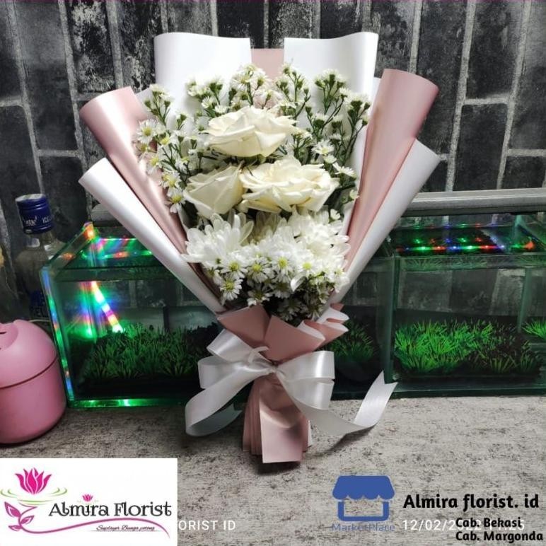 Jual [Fresh] Buket Bunga Asli | Hand Bouquet | Buket Bunga Wisuda ...