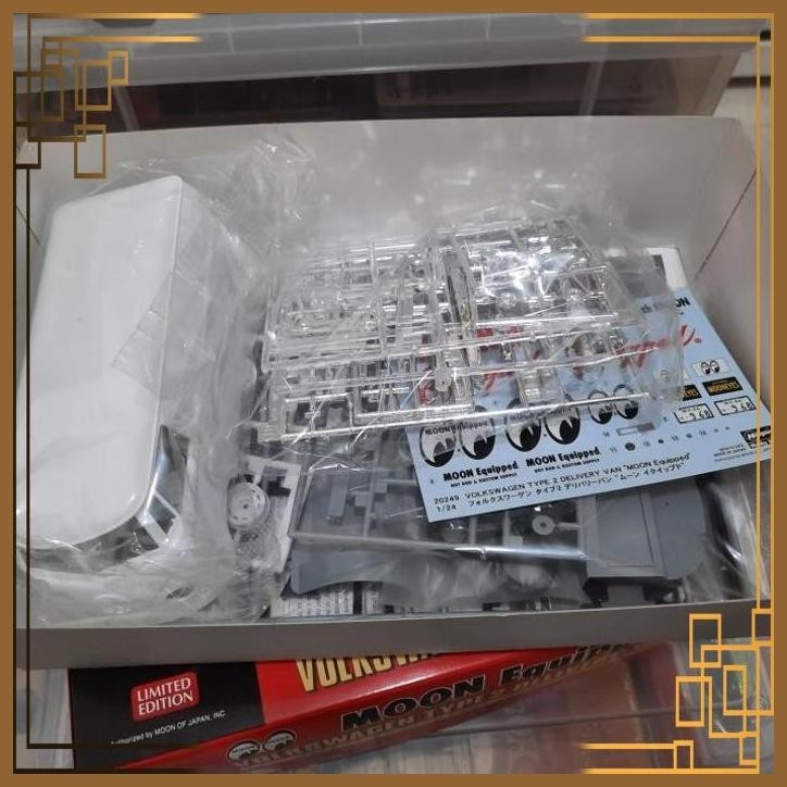 Jual [GWM] MODEL KIT HASEGAWA MOONEYES VOLKSWAGEN TYPE 2 VAN SKALA 1:24 ...