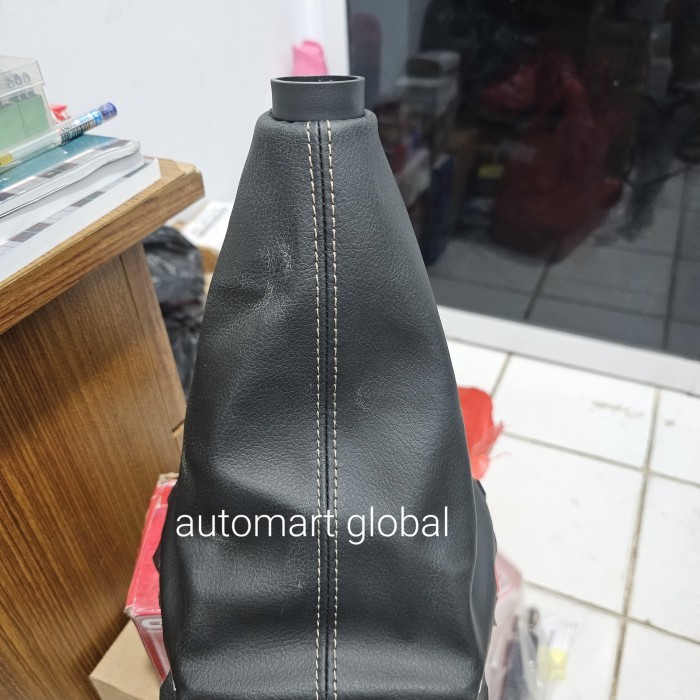 Jual Boot cover tutup tongkat transmisi persneling innova reborn ...