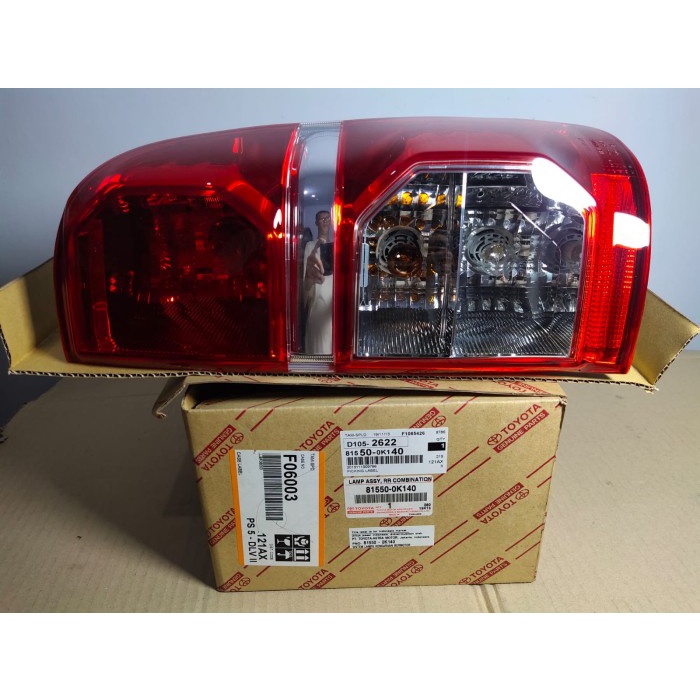 Jual Lampu Stop Lamp Belakang Kanan Hilux New 2011 - 2015 Asli 81550 ...