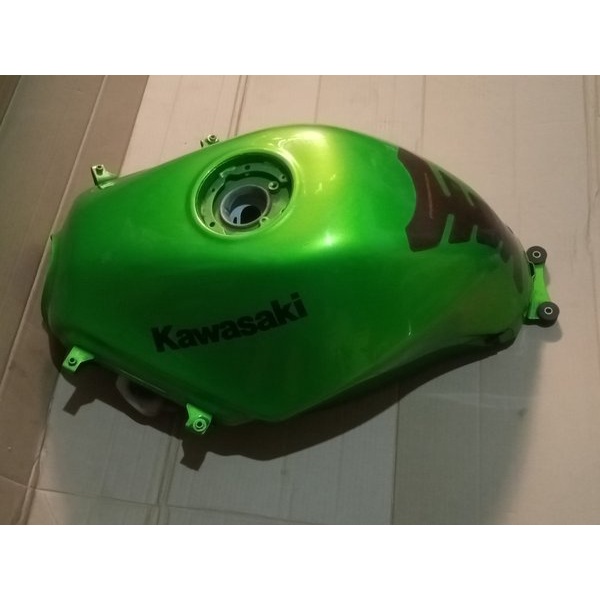 Jual tangki tengki Kawasaki Ninja 250 old karbu original tangki teng ...