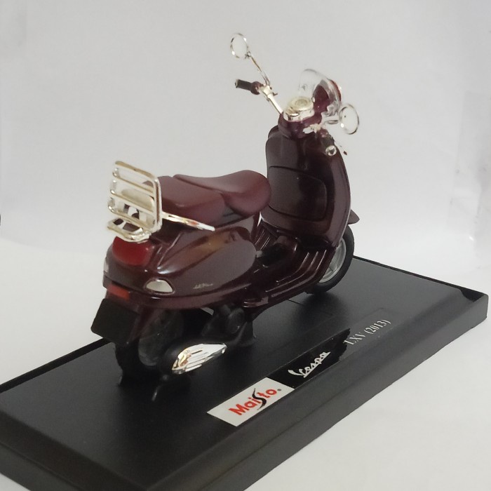 Jual MUST HAVE!! DIECAST VESPA LXV 2013 MAROON MAISTO DIECAST MOTOR ...