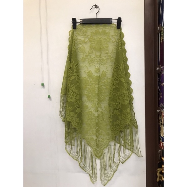 Jual Selendang Syal wanita segitiga cantik Corak Bunga Bahan Kain ...