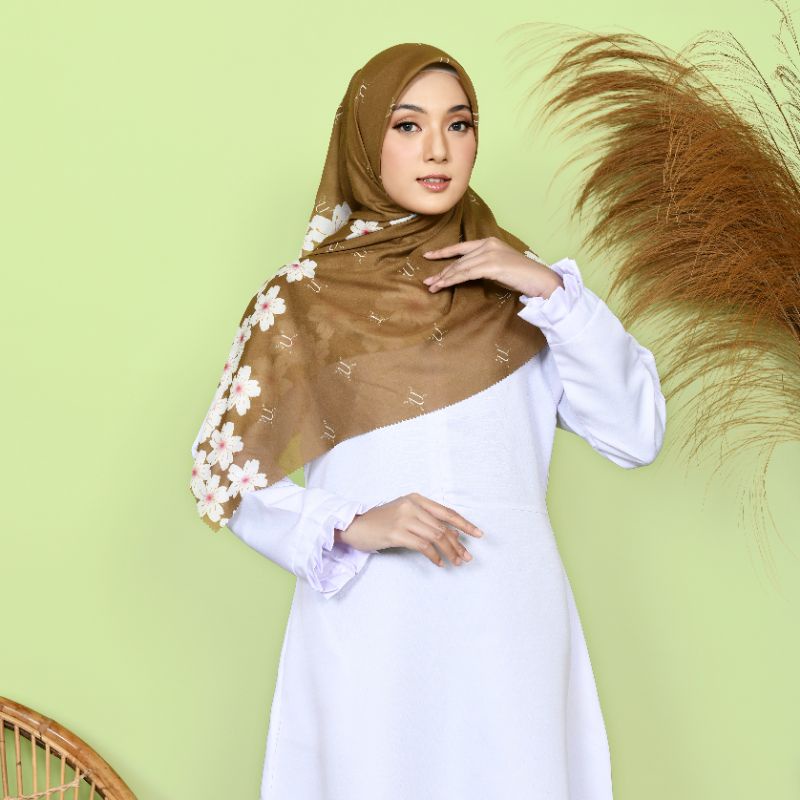 Jual UJMA HIJAB-Hijab Sakura White Series Mocca | Shopee Indonesia