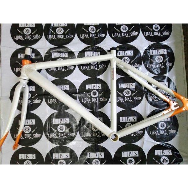 Jual SATU SET FRAME FORK FIXIE UNITED EVOLUTION GEN 2 ALLOY 7005 PUTIH ...