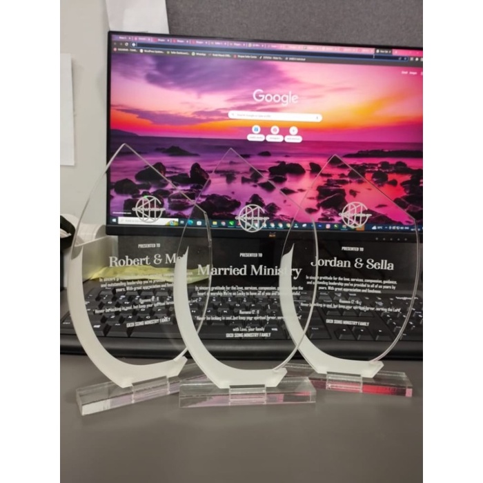 Jual Cetak Plakat Akrilik Ukuran 29x10 cm Tebal 10 mm Bevel | Shopee ...