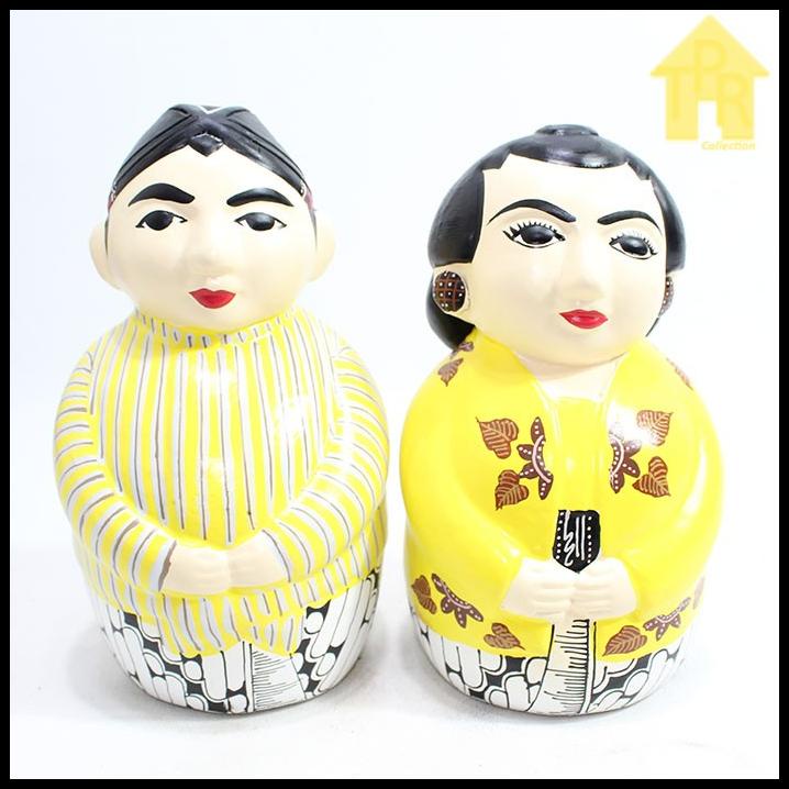 Jual HOT DEAL SET PAJANGAN PATUNG BATIK MANTEN JAWA - KUNING ...
