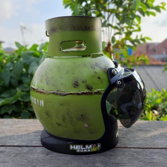 Jual Helm - Helm Gas Lpg - Helm Unik Tabung Gas - Retro Helm Ringan ...