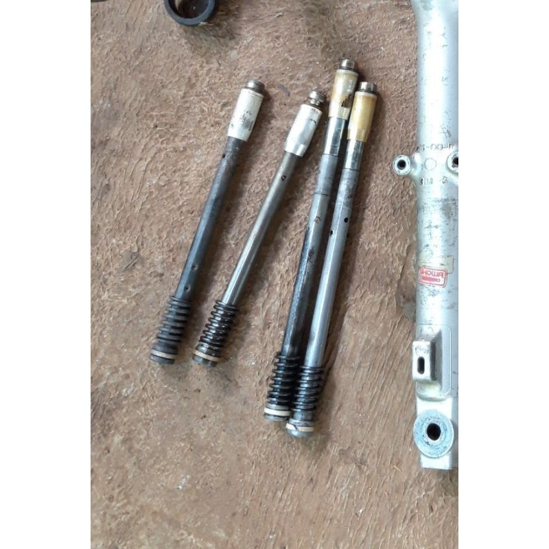 Jual sulingan suling suling shock depan honda win 100 original | Shopee ...