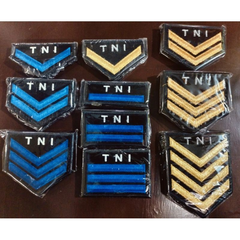 Jual PANGKAT TEBAL PDU TNI-AL LENGKAP DAN LIS MERAH 2PCS | Shopee Indonesia
