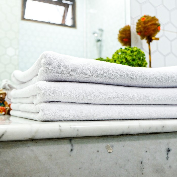 Jual Anduk Handuk Mandi 550Gsm Hotel Bintang 5 Putih Premium Full ...
