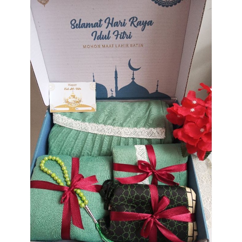 Jual PAKET ALAT SHOLAT MURAH TERLENGKAP SET HAMPERS MUKENA PLISKET ...