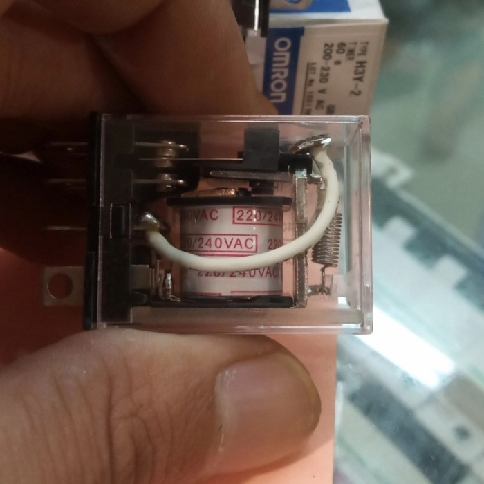 Jual Relay Omron Ly2. - Ac 220V | Shopee Indonesia