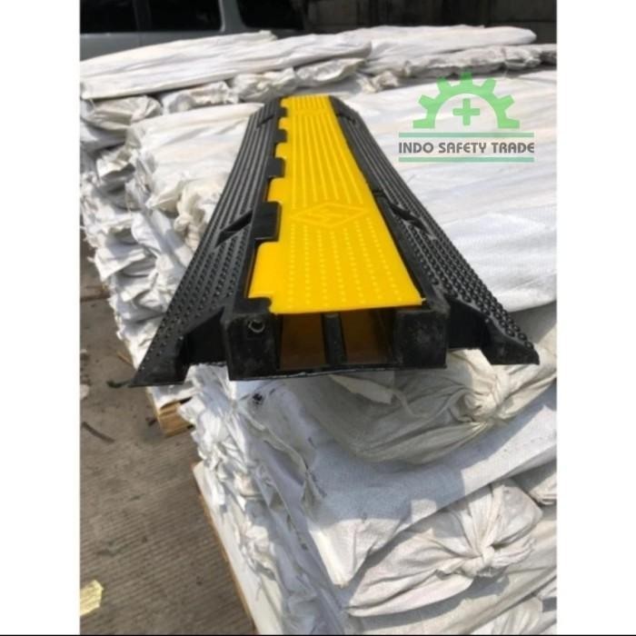 Jual Speedhump Cable Protector 2 Line 2 Jalur Polisi Tidur Pengaman Jalan | Shopee Indonesia