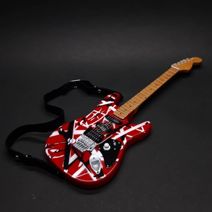 Jual Cabre Miniatur Gitar Edie Van Halen Red Plus Strap | Shopee Indonesia
