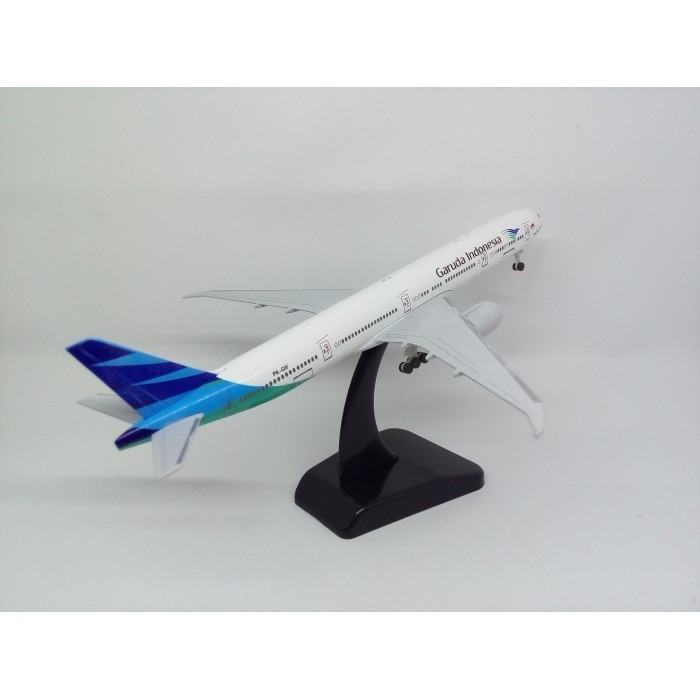 Jual Cabre Diecast Miniatur Pesawat Terbang Boeing 777-300 Garuda Indonesia Murah | Shopee Indonesia