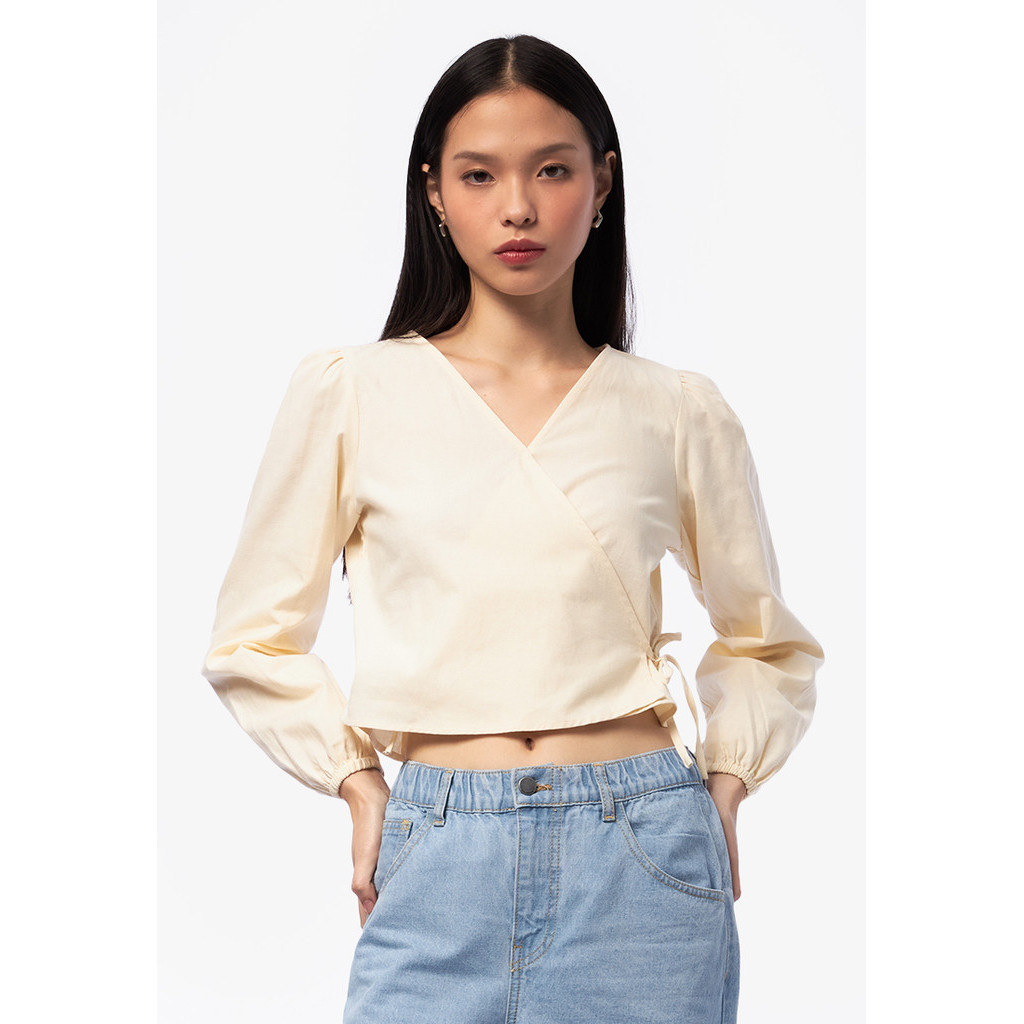 Jual COLORBOX Wrapped Long Sleeve Blouse Ecru | Shopee Indonesia