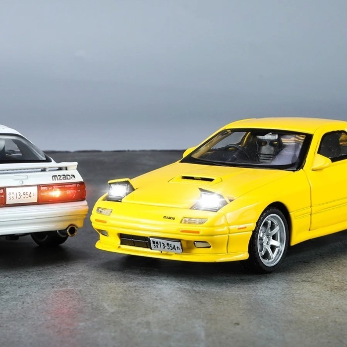 Jual Ane Diecast Mobil Mazda Rx7 Savana Initial D Classic Skala 1:32 ...