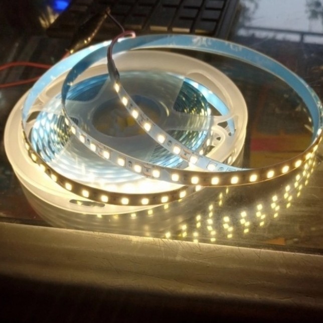Jual Lampu Led Strip Yamasaki Smd 2835 Dc12V 120Led Mata Penuh Warm White Gratis Ongkir | Shopee ...