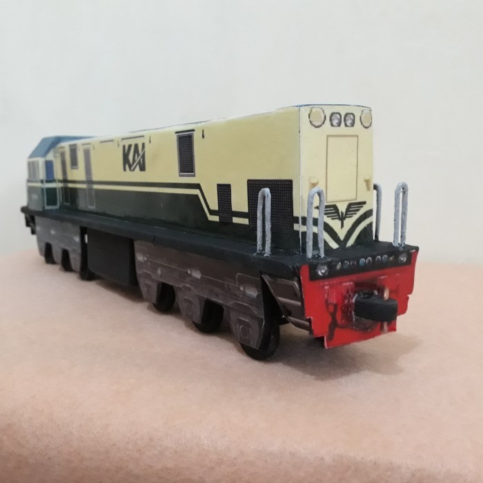 Jual Miniatur Kereta Api Kayu - Lokomotif Cc201 Vintage | Shopee Indonesia