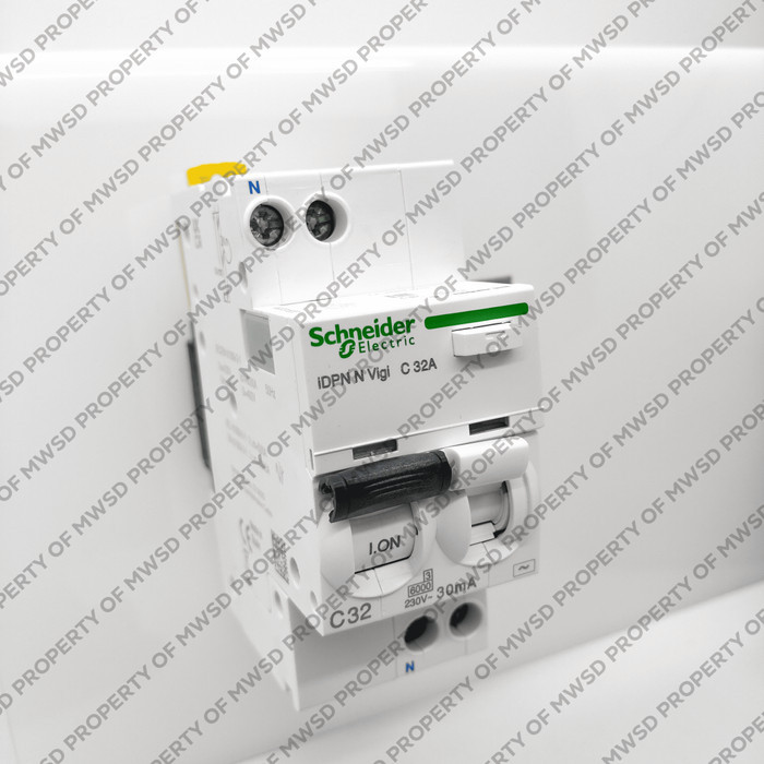 Jual SCHNEIDER RCBO IDPN VIGI ACTI 9 1P+N 32A 30MA A9D31632 | Shopee Indonesia