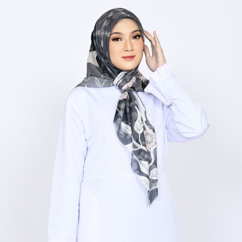 Jual UJMA HIJAB - Driedd Flower Black Series | Shopee Indonesia
