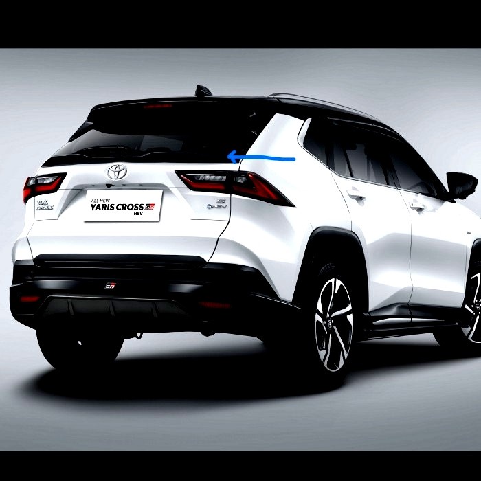 Jual DUCKTAIL Set Ekor bebek NEW YARIS CROSS Hybrid Original Toyota ...