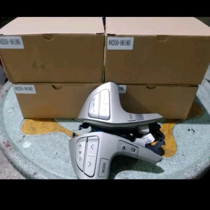 Jual [Baru] Remote Tombol Audio Stir Toyota Innova Camry Hilux Dengan ...