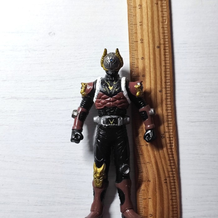 Jual bandai rhs kamen rider ryuki imperer 9.5 cm masked action figure ...