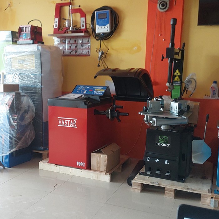 Jual Tyre Changer Tekiro Dan Mesin Nitrogen Fly Speed Fs4000 Cm ...
