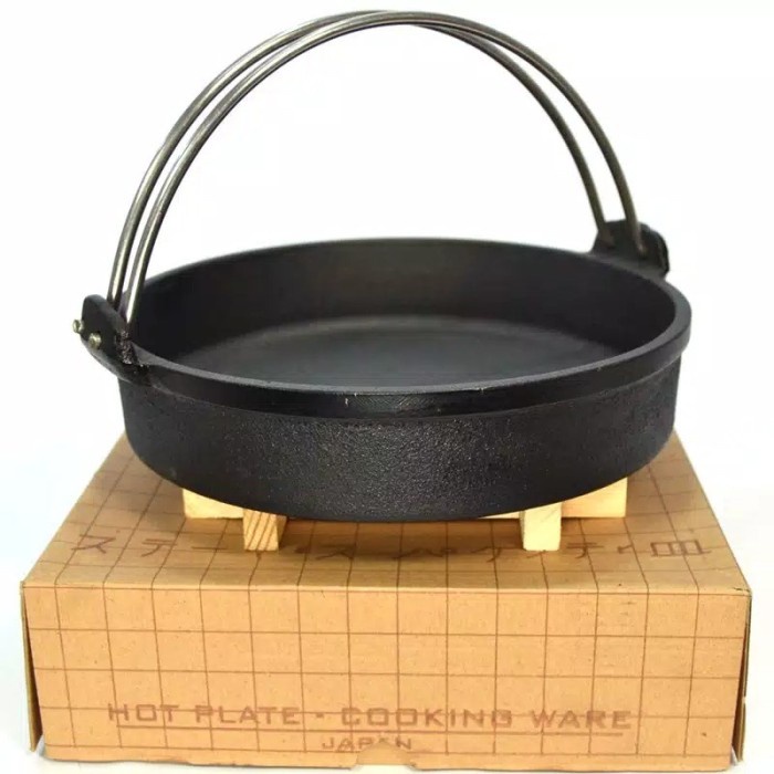 Jual Promo Panci Sukiyaki Pan Nabe Japan - Cooking Pot Cast Iron ...