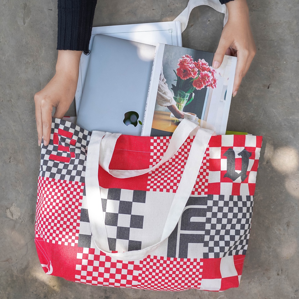 Jual Totebag Dua Style Tas Blacu Termurah/Kado Wisuda/Kado Ultah/Tas ...