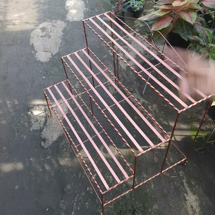 Jual RAK POT BESI 3 SUSUN TANAMAN / SUSUN 3 / RAK SUSUN TANGGA TEMBAGA ...