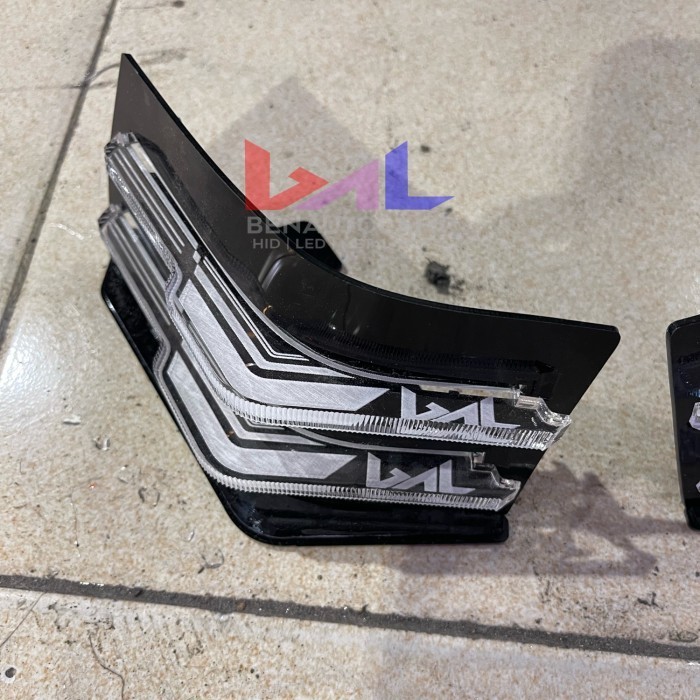 Jual Led Drl Slim Frame Cakar Innova Reborn G V Venturer Rgb Matrix ...