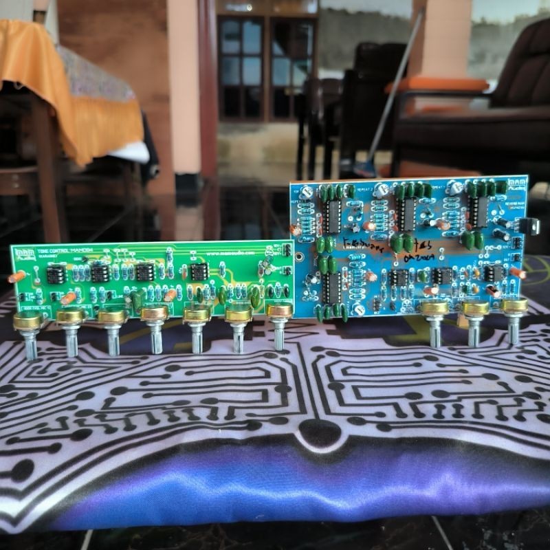 Jual Tone Kontrol Karaoke ( 2 mic input, tone sub low mid high, line in ...