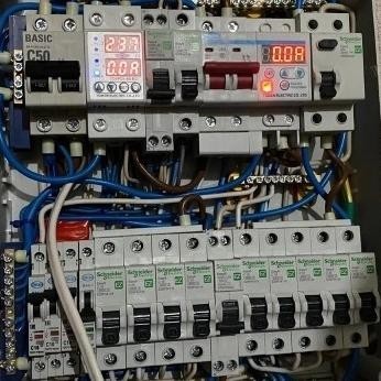 Jual Mcb Protector Relay 60A 230 V Voltmeter Ampmeter Display | Shopee ...