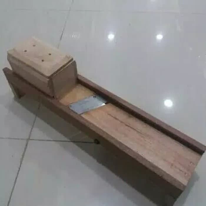 Jual Parutan Kayu/ Parutan Singkong,Ubi,Pisang | Shopee Indonesia